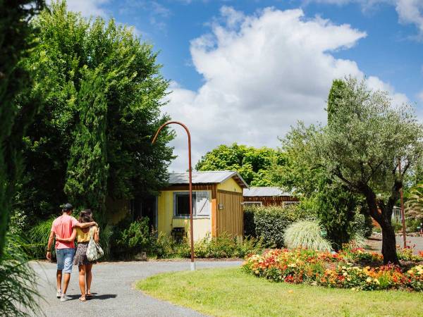 Camping Aquitaine Domaine Les Oréades ***** Sanguinet Landes | Yelloh ...