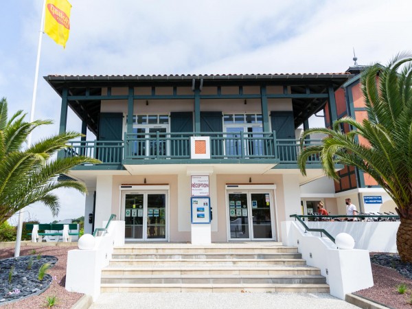 Ilbarritz camping services