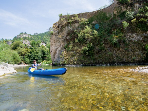 Uw kinderen zullen hun verblijf op camping Nature et Rivière geweldig ...