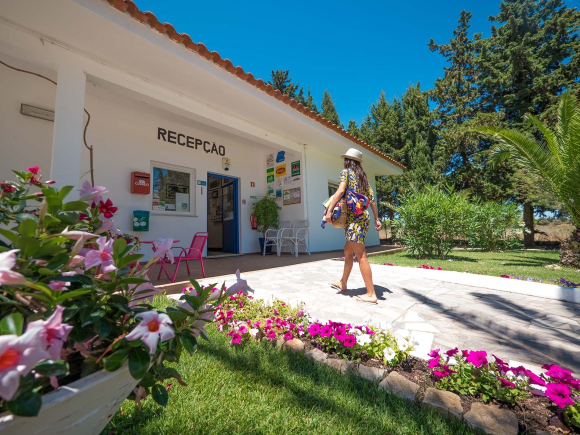 Camping Algarve - Turiscampo **** Yelloh! Village à Lagos