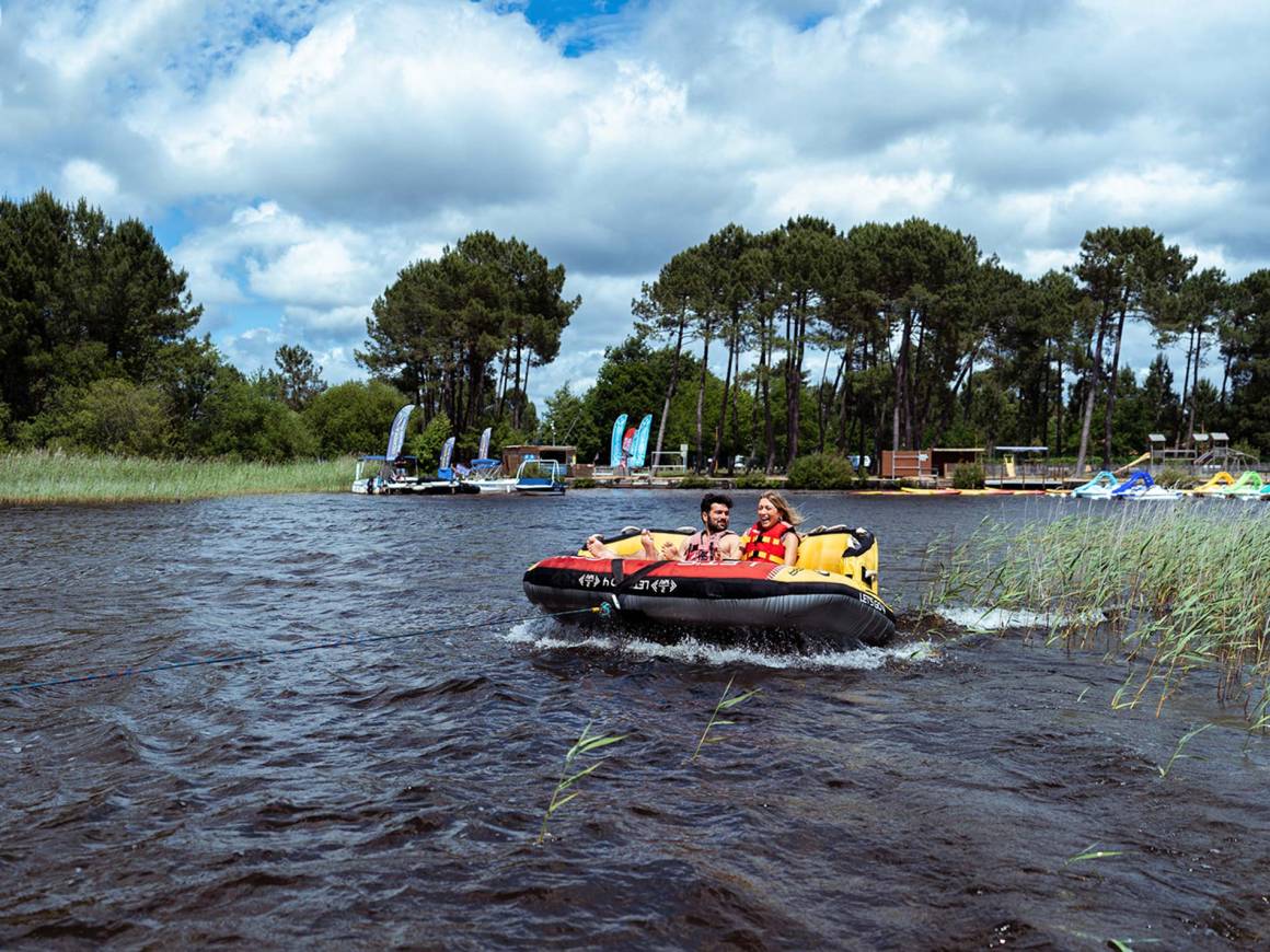 Camping Aquitaine Au Lac de Biscarrosse ***** Parentis en Born Landes | Yelloh Village