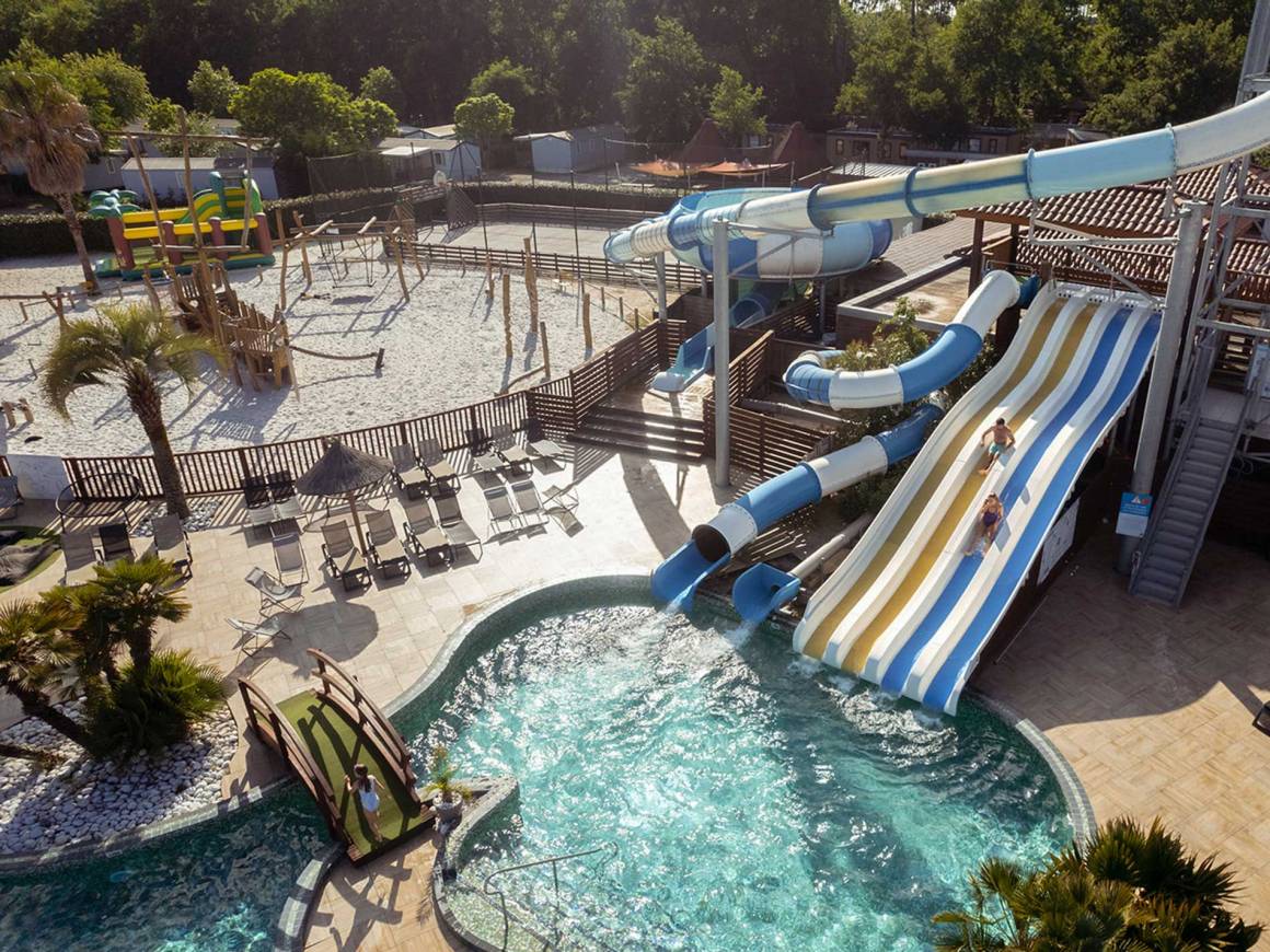 Camping Aquitaine Au Lac de Biscarrosse ***** Parentis en Born Landes | Yelloh Village