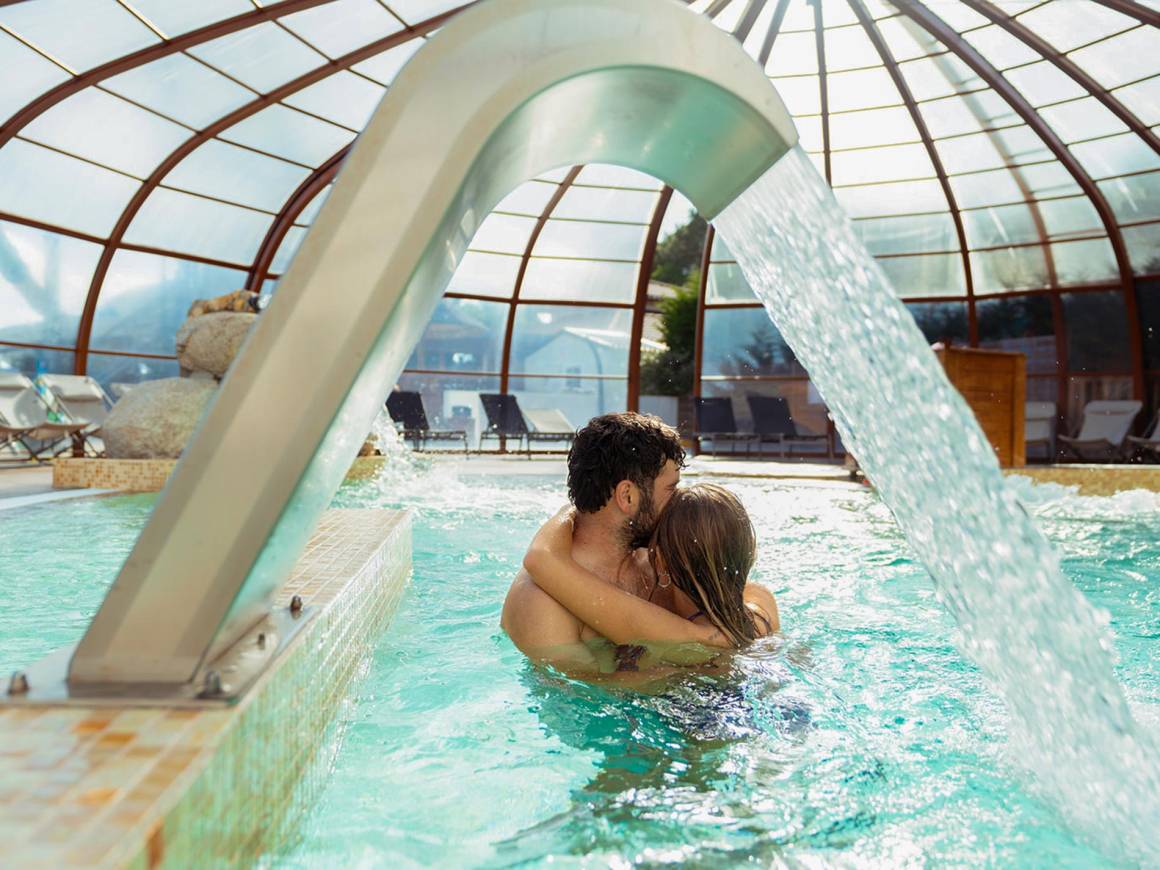 Entdecken Sie den Pool und den Wasserpark in Parentis en Born