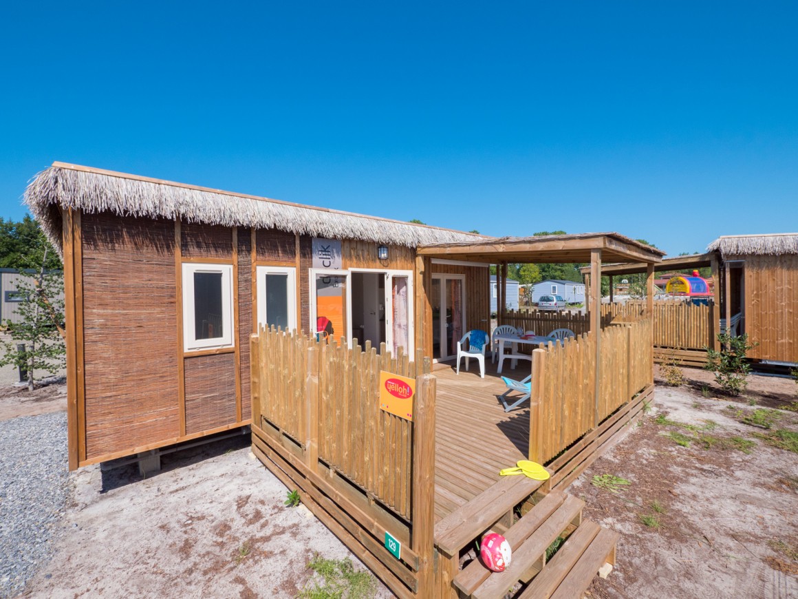 Mobil home 4 personnes 2 chambres climatisé(e) 3 fleurs - Parentis en Born