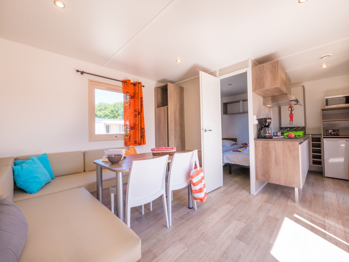 Mobil home 4 personnes 2 chambres climatisé(e) 3 fleurs - Parentis en Born