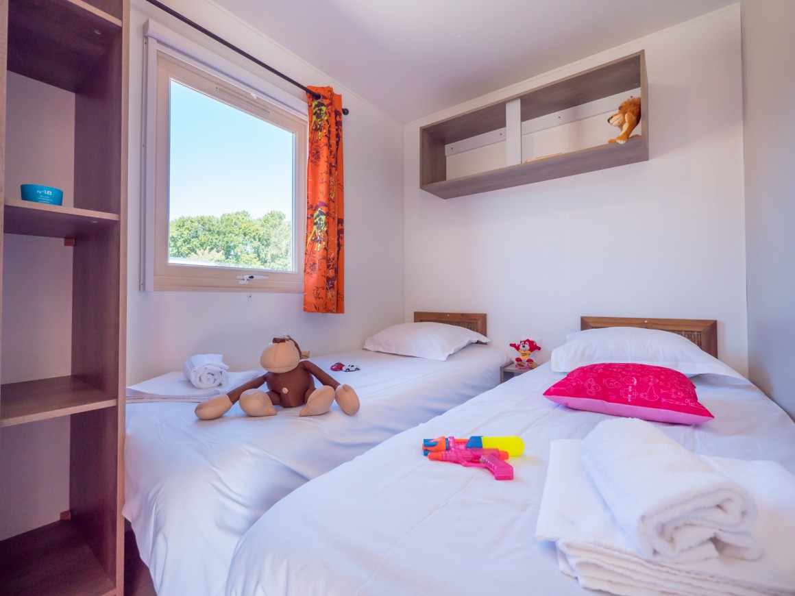 Mobil home 4 personnes 2 chambres climatisé(e) 3 fleurs - Parentis en Born