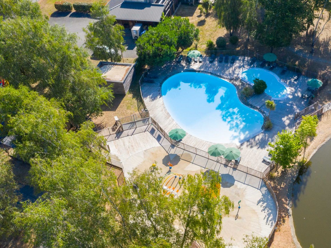 A heated bathing area at the Yelloh! Village Bordeaux Lac