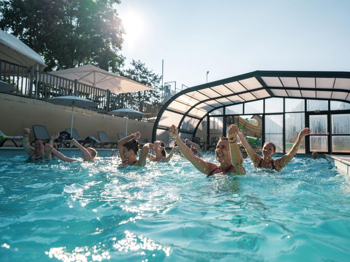Ontdek het zwemparadijs van camping Domaine des Chênes Verts