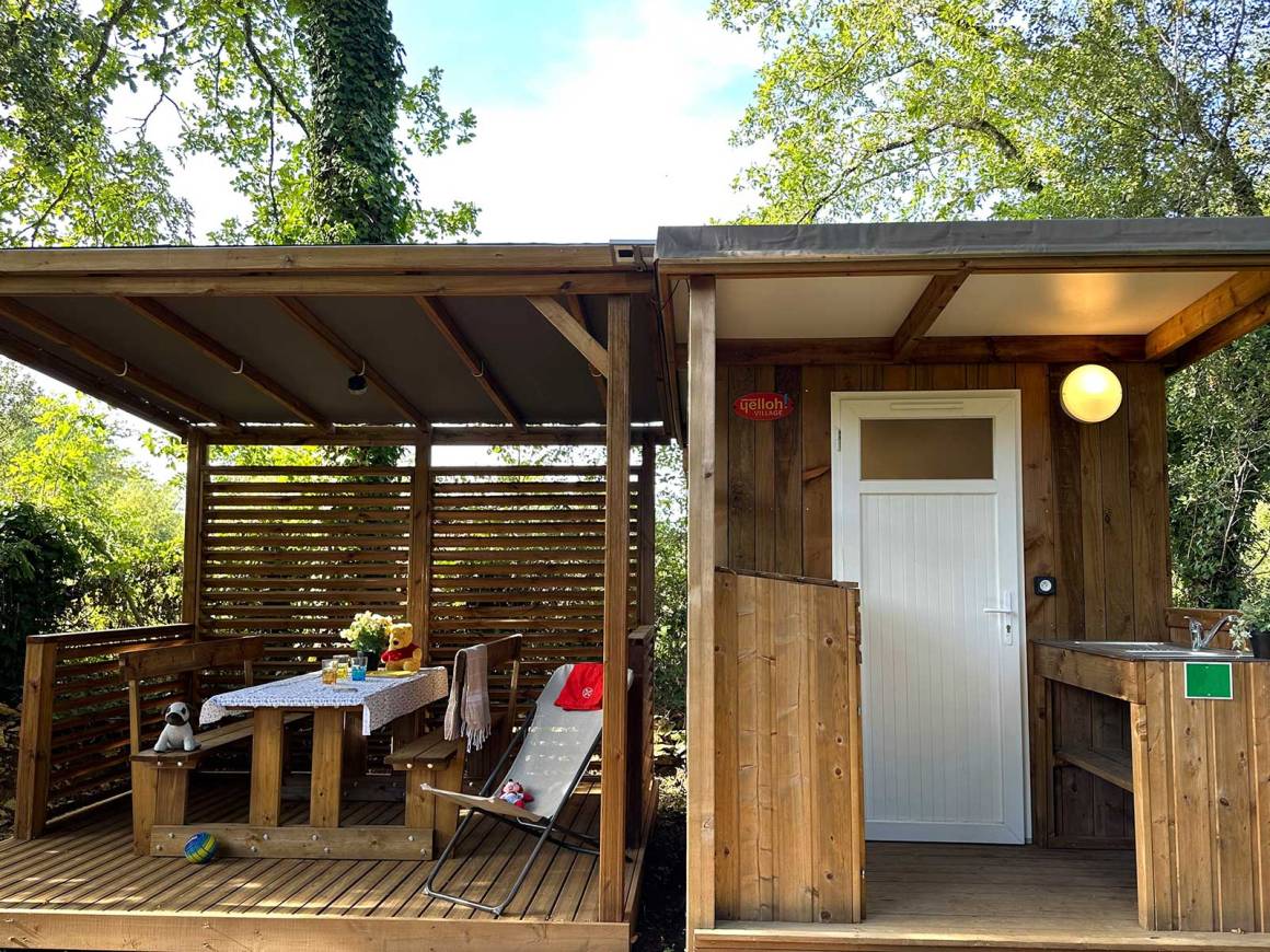 Emplacement camping 3 fleurs + sanitaire privé - Calviac-en-Périgord