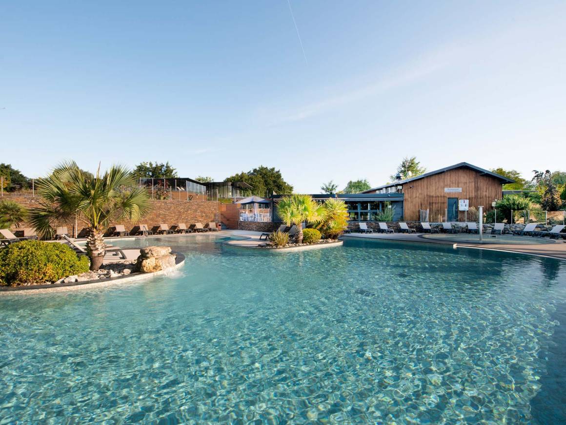 Discover the bathing area at the Domaine Les Oréades campsite