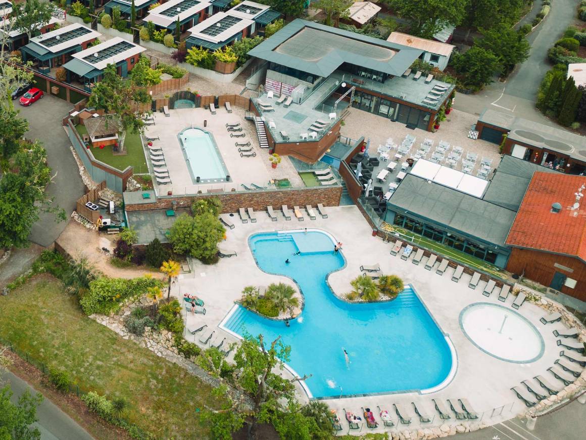 Descubra el espacio de baño del camping Domaine Les Oréades