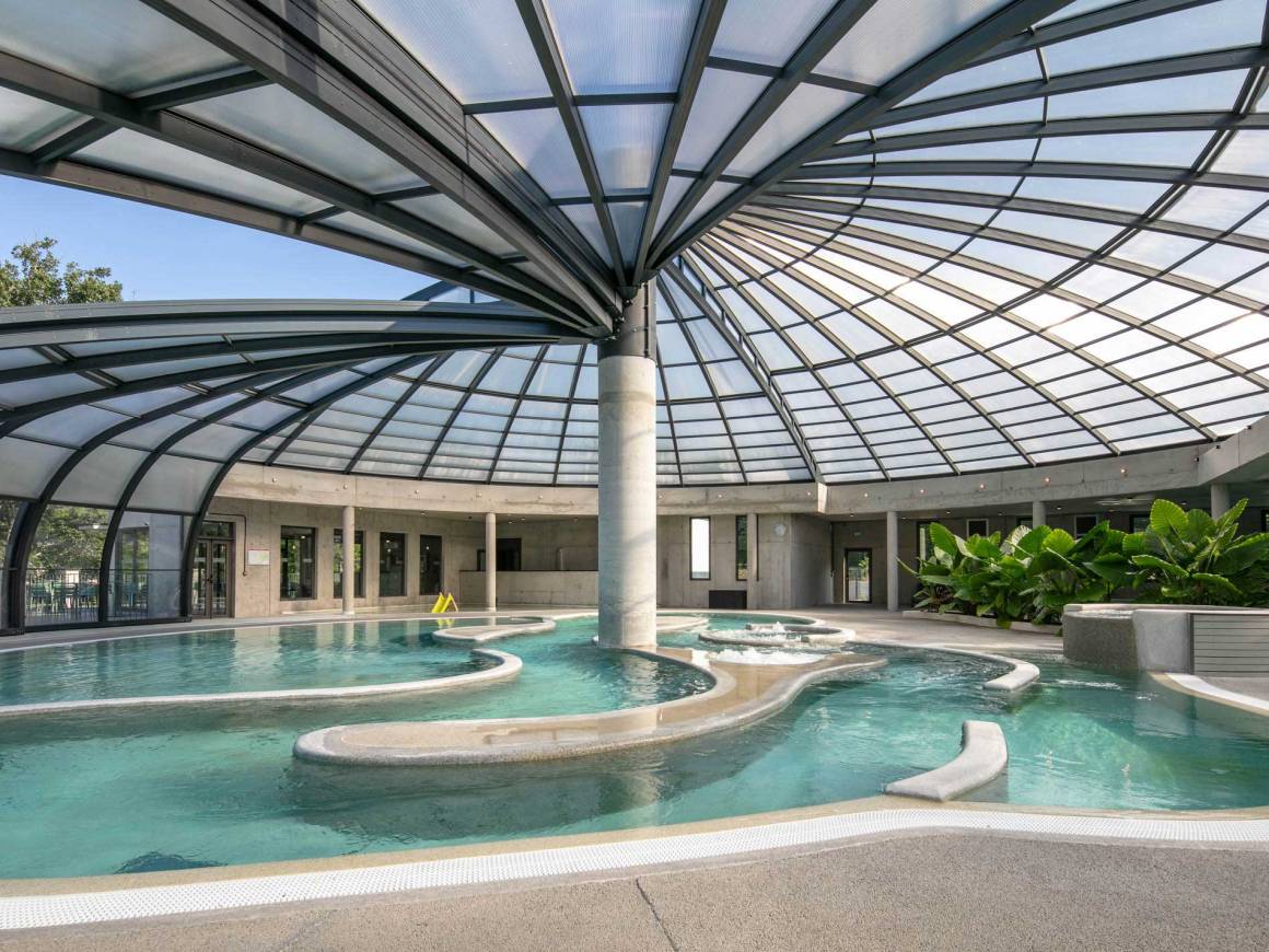 Scopri lo spazio balneazione del camping Domaine Les Ranchisses