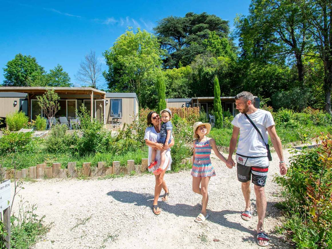 Camping Rhône-Alpes Domaine Provençal **** Dieulefit Drôme | Yelloh Village