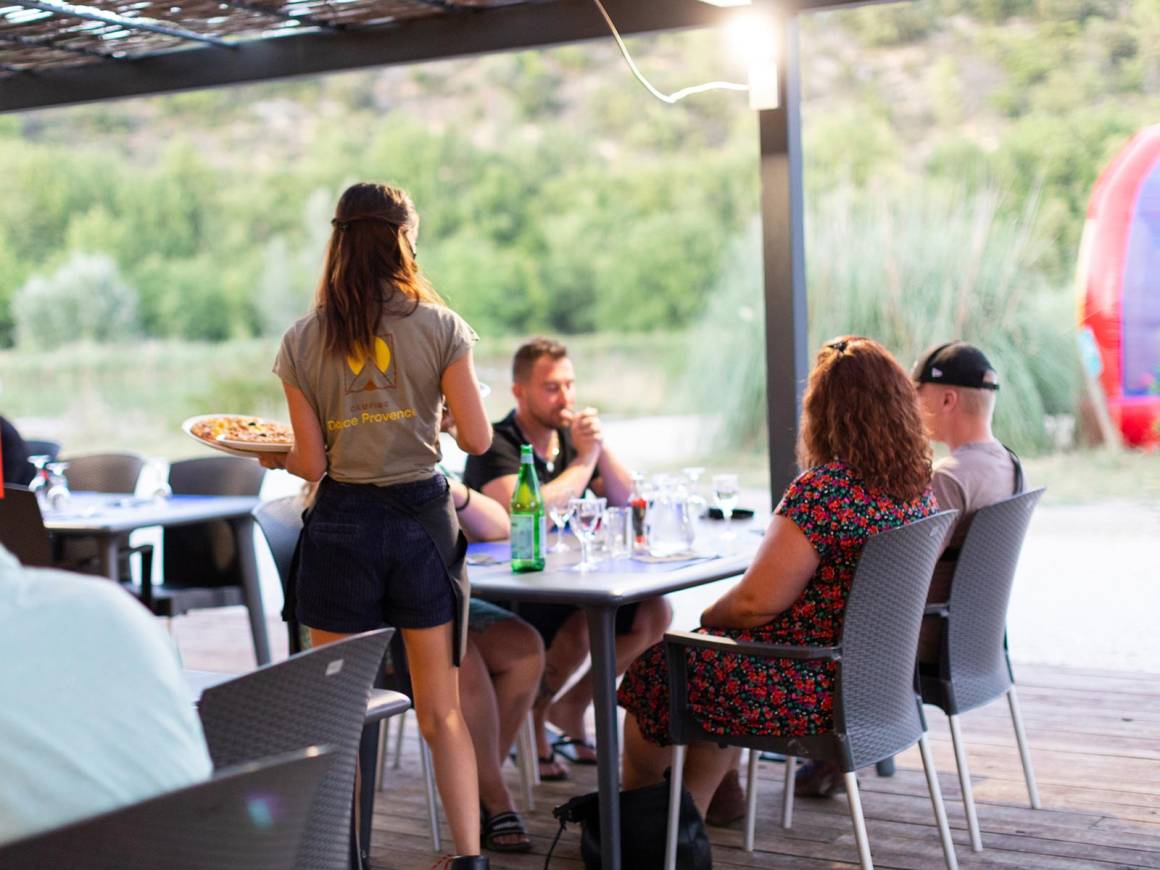 Camping Provence-Alpes-Côte d’Azur Douce Provence **** Niozelles Alpes ...