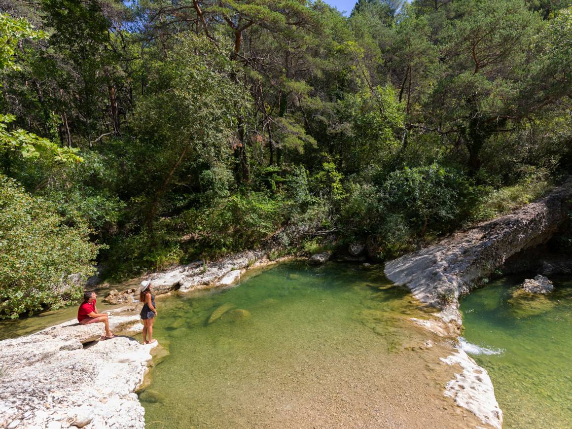 Camping Provence-Alpes-Côte d’Azur Douce Provence **** Niozelles Alpes ...