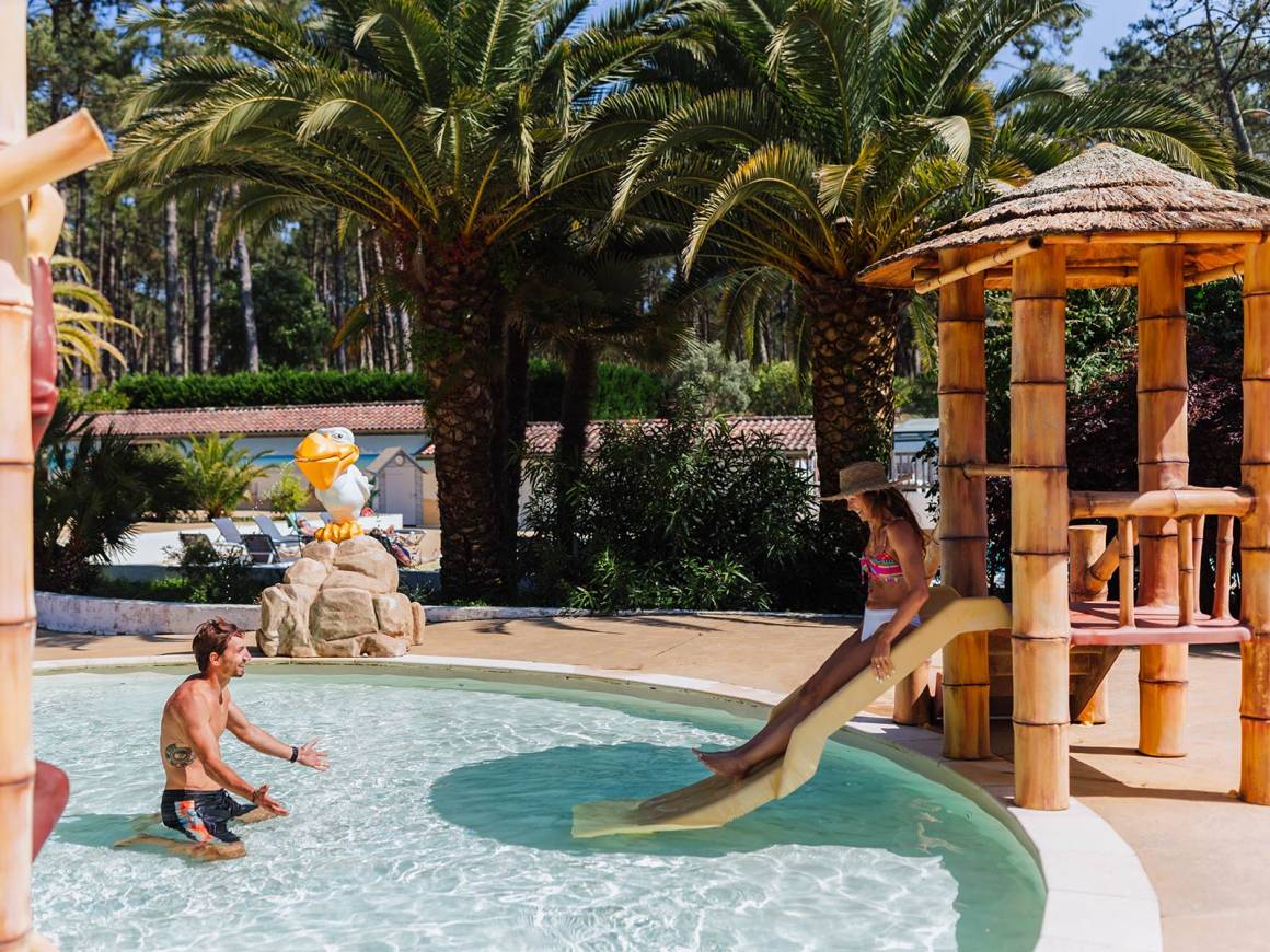 Discover the water park and swimming pool at Eurosol campsite in the Landes