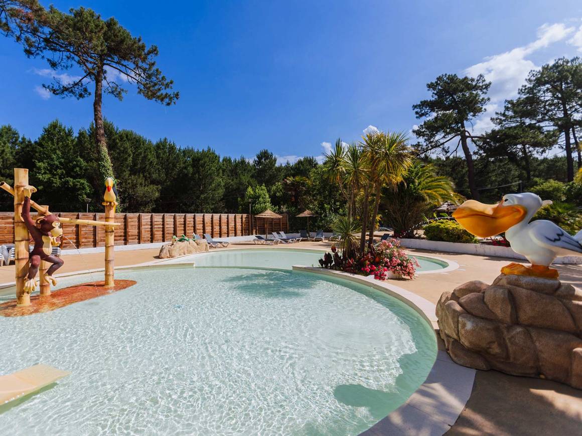 Découvrez le parc aquatique et la piscine du camping Eurosol dans les ...