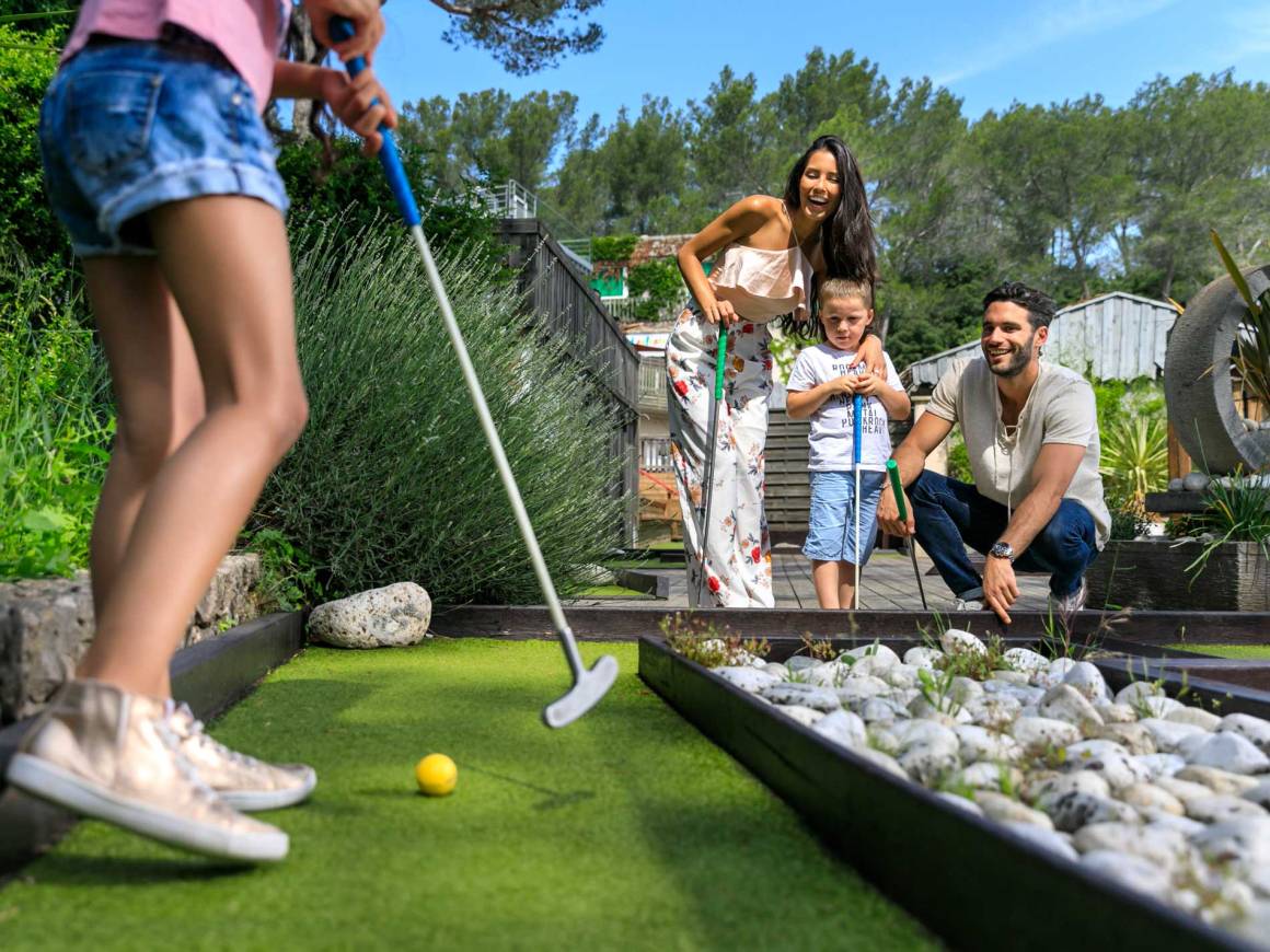 Camping Provence-Alpes-Côte d’Azur Holiday Green ***** Fréjus Var ...