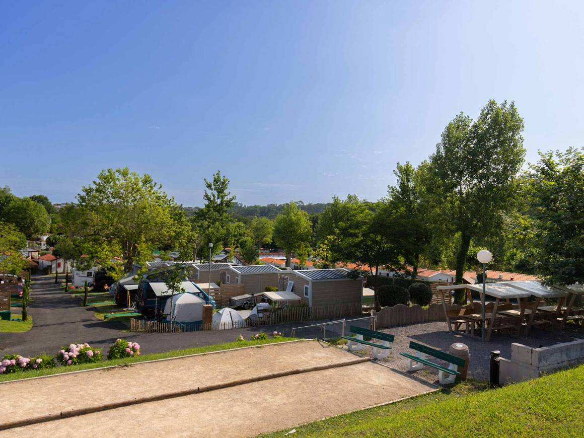 Ilbarritz camping services