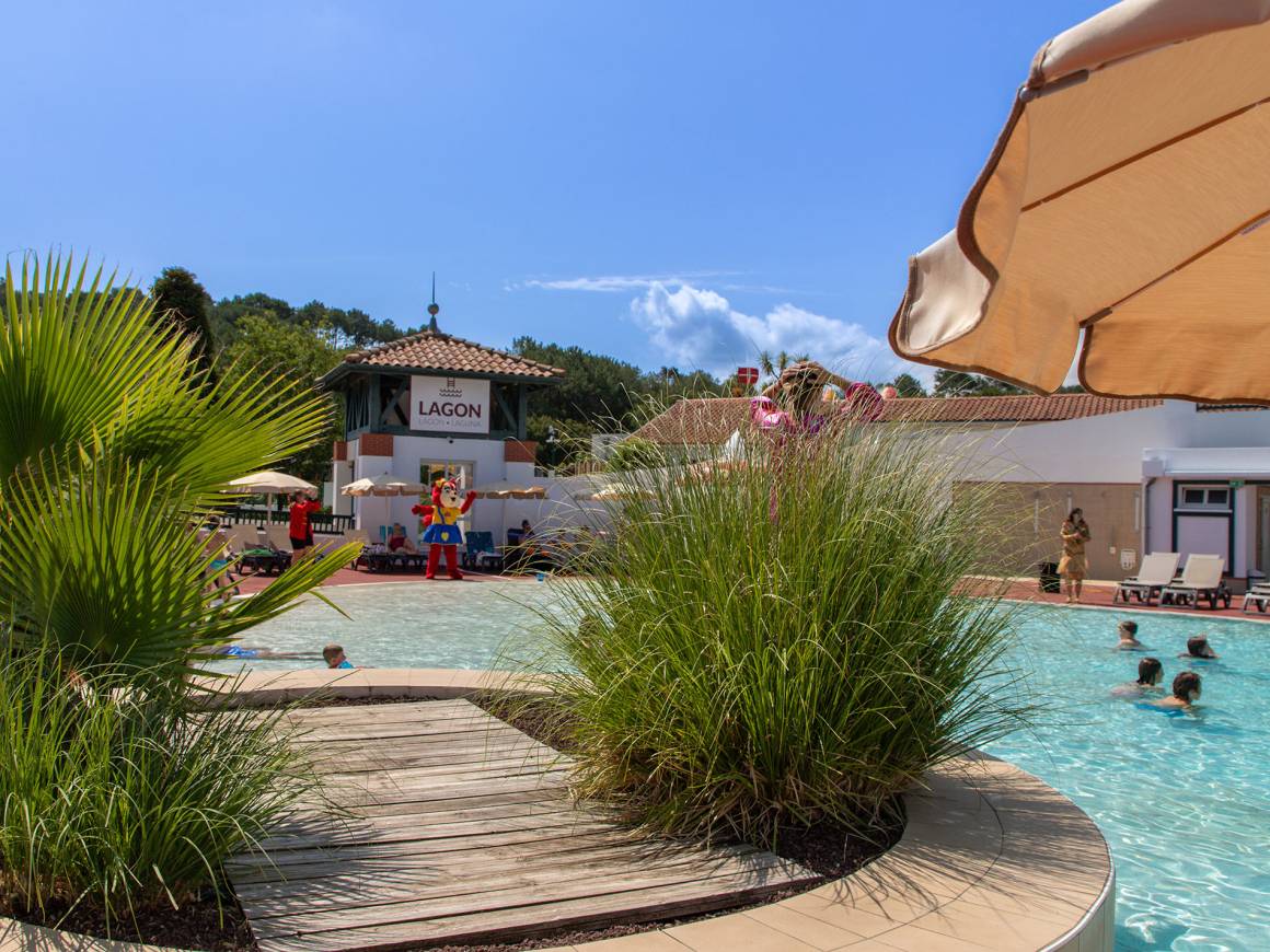 Ilbarritz: camping with bathing area