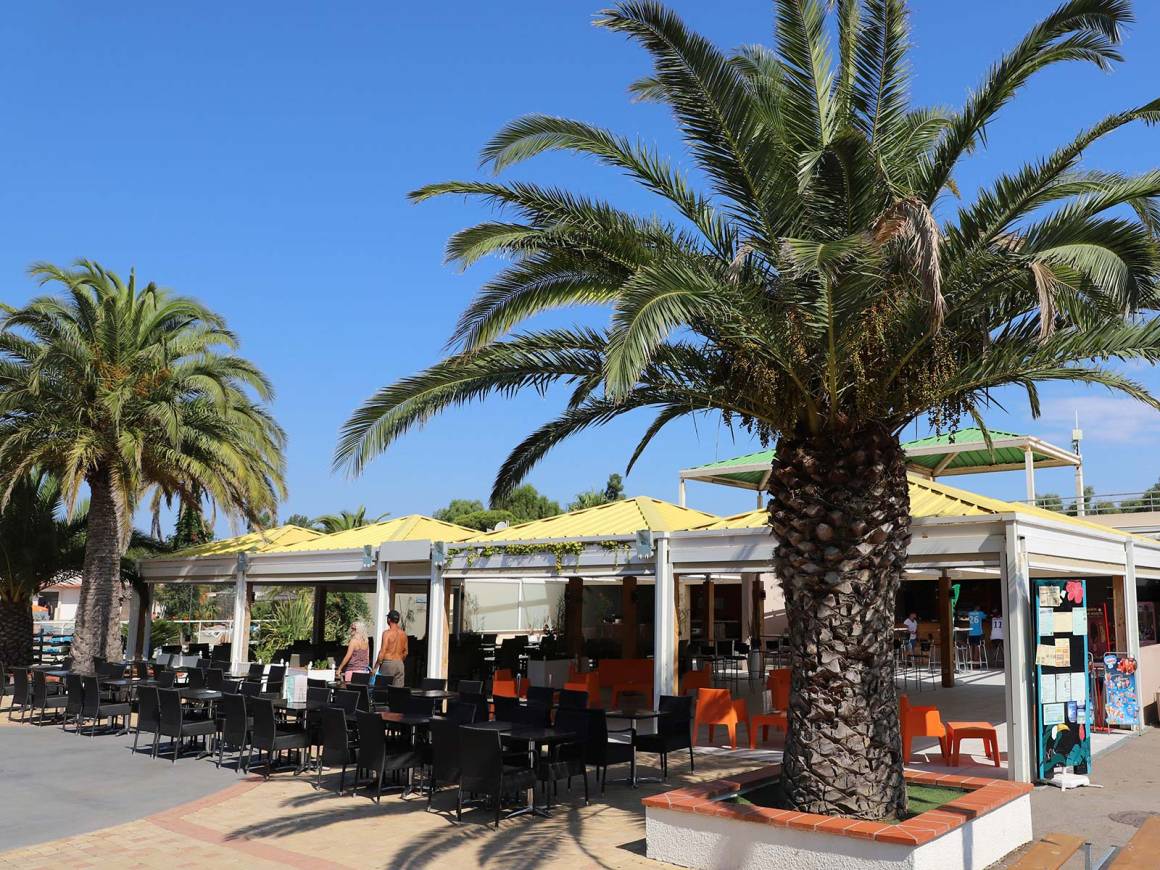 Camping Languedoc-Roussillon L'Oasis et California **** Le Barcarès ...