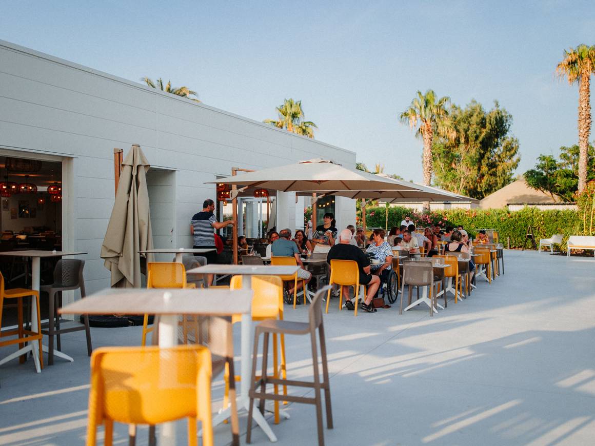 Camping Languedoc-Roussillon L'Oasis et California **** Le Barcarès ...