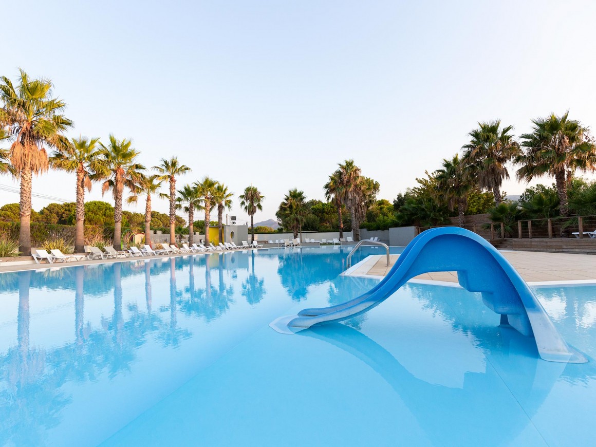 Visitez la piscine du camping La Marende à Argelès Sur Mer | Yelloh Village