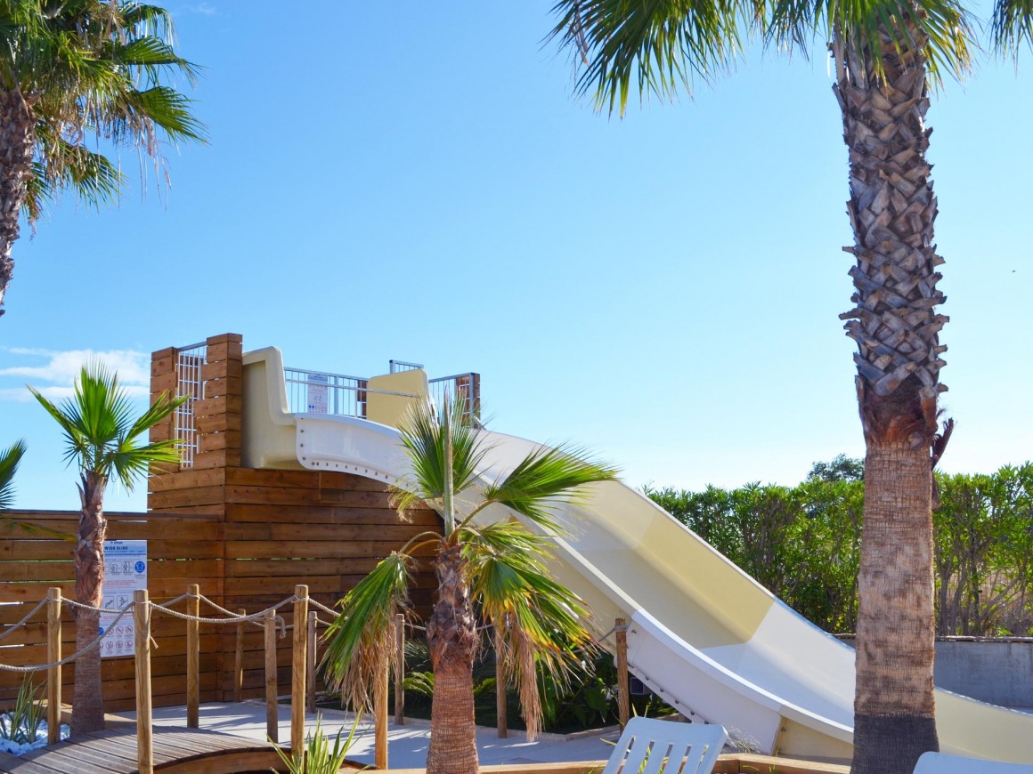 Visitez la piscine du camping La Marende à Argelès Sur Mer | Yelloh Village
