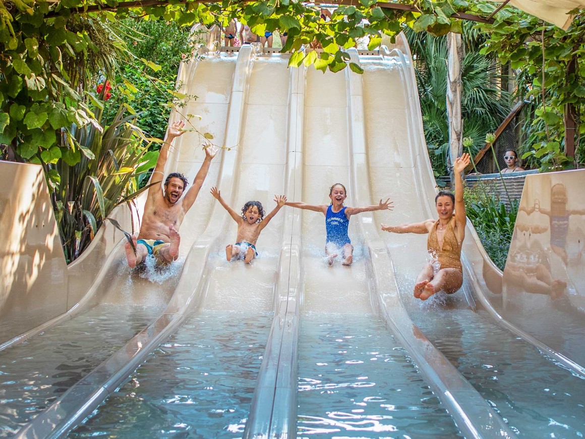 La Petite Camargue holiday village camping: Bathing area