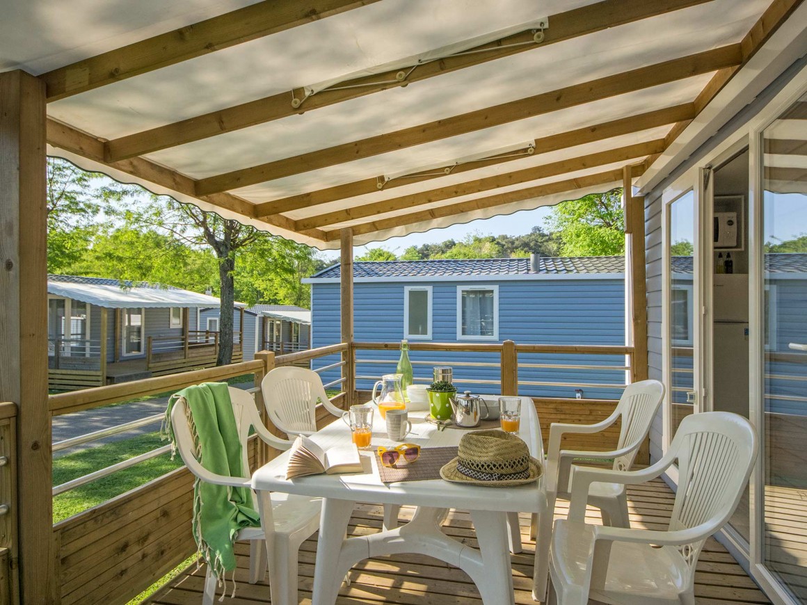 Mobilhome/Cottage Bali 4 people 2 bedrooms 1 bathroom 3 flowers ...