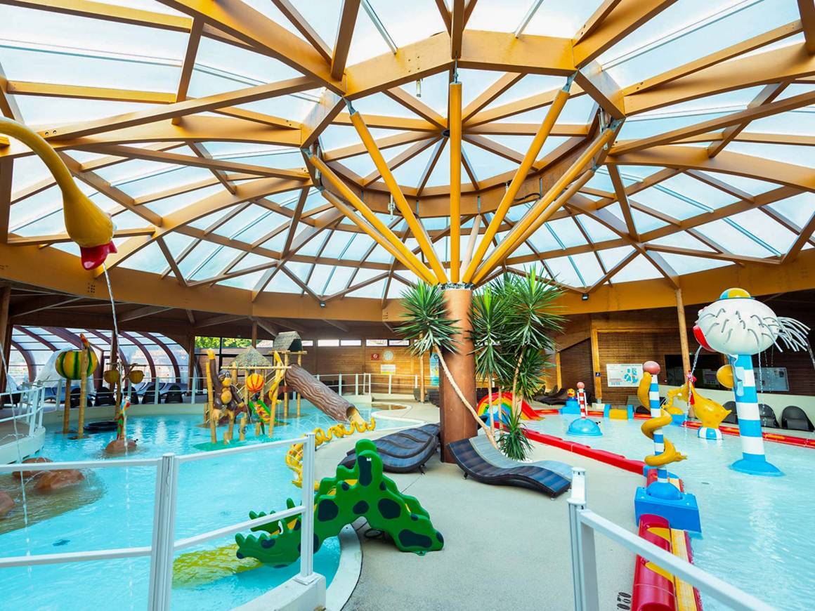 Yelloh! Village La Rive | Landes campsite with water park in Biscarrosse