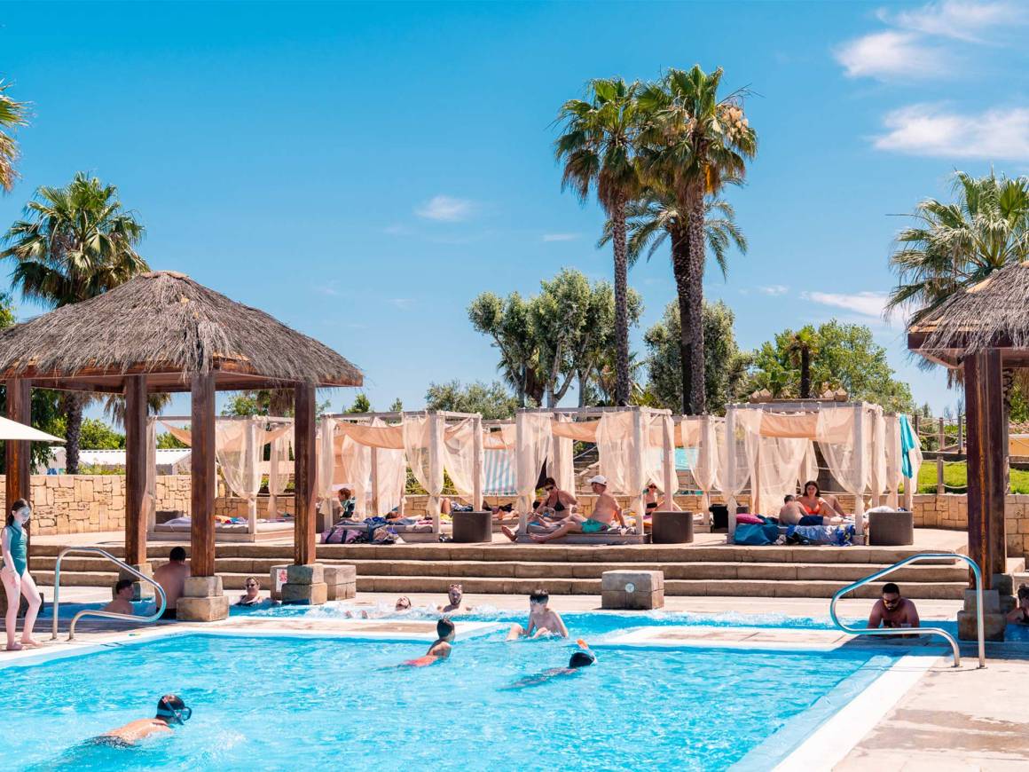 Le Club Farret: camping with bathing area