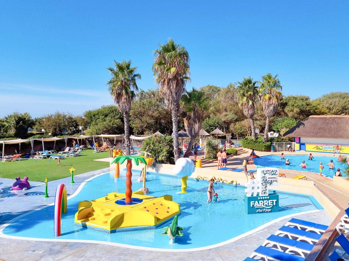 Zwembad en waterpark: het zwemgedeelte op de camping Le Club Farret