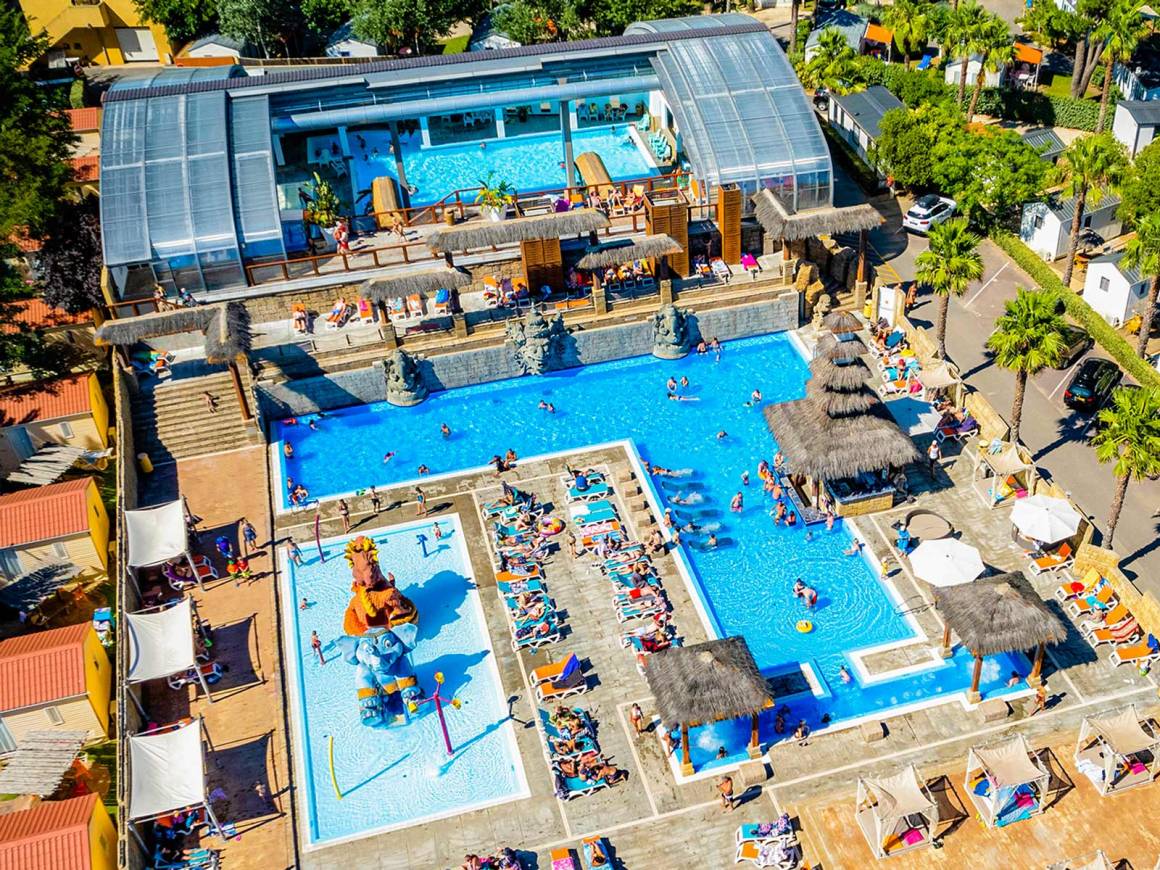 Le Club Farret: camping with bathing area