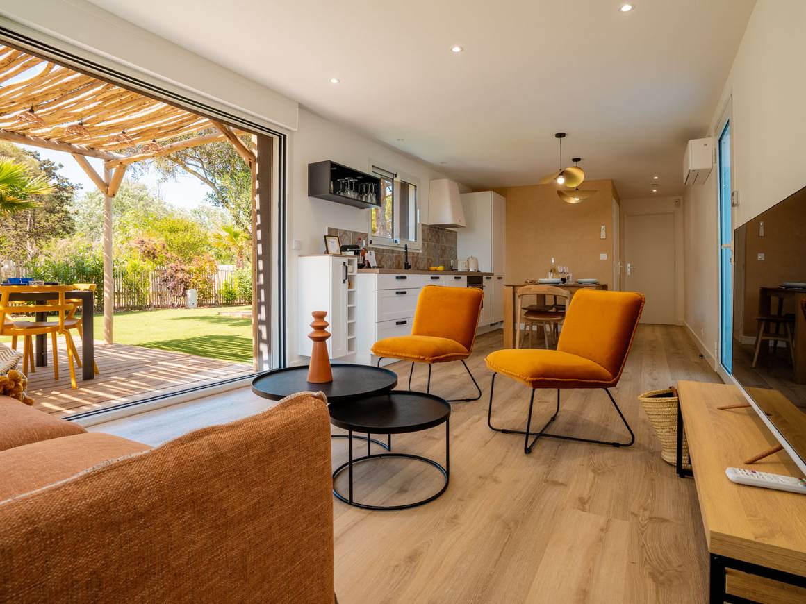 Apartment Mas Julia 2 people 1 bedroom air-conditioned Premium Cabanou ...