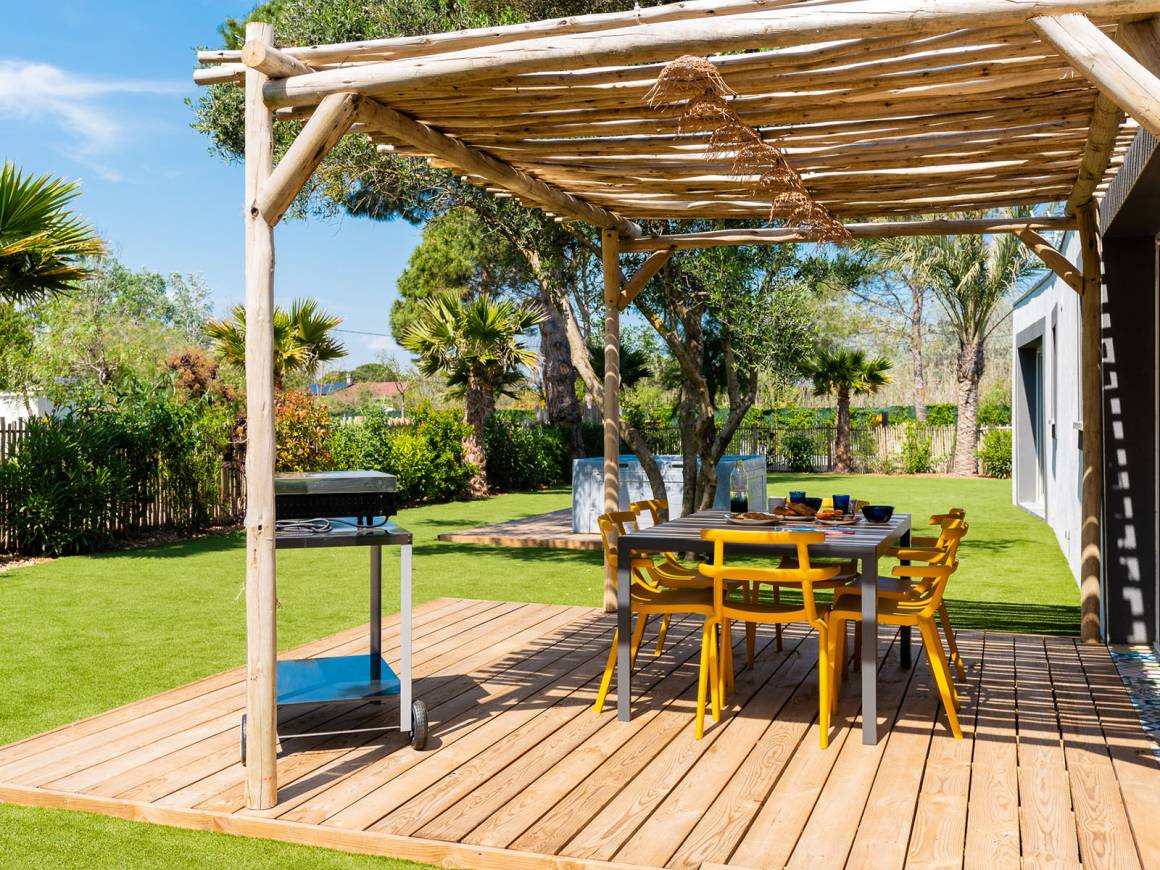 Apartment Mas Julia 2 people 1 bedroom air-conditioned Premium Cabanou ...