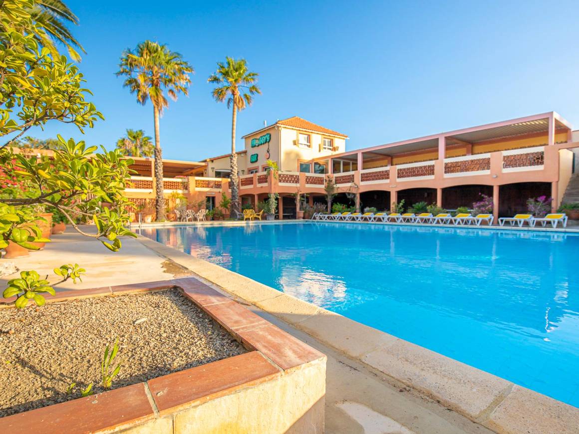 Le Pre Catalan camping in Barcarès: Swimming pool and water park