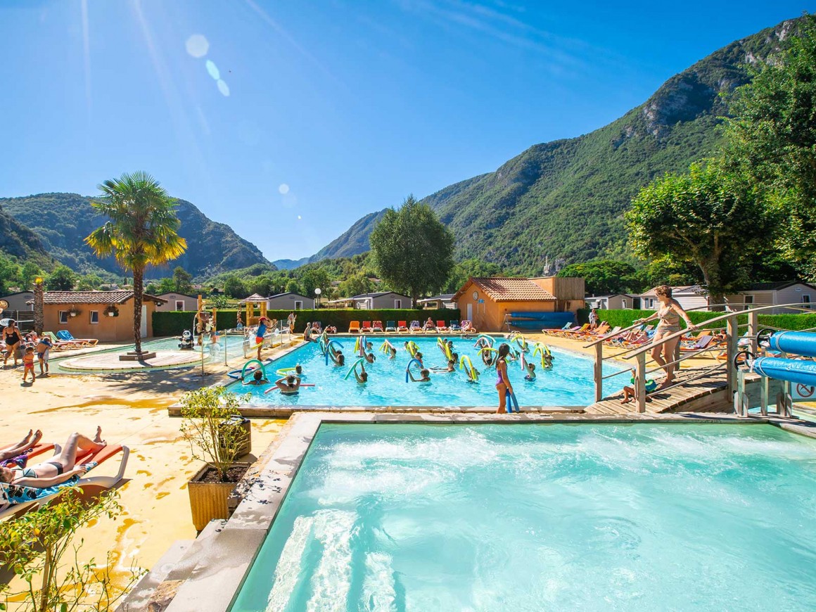 Le Pré Lombard camping: near the holiday village