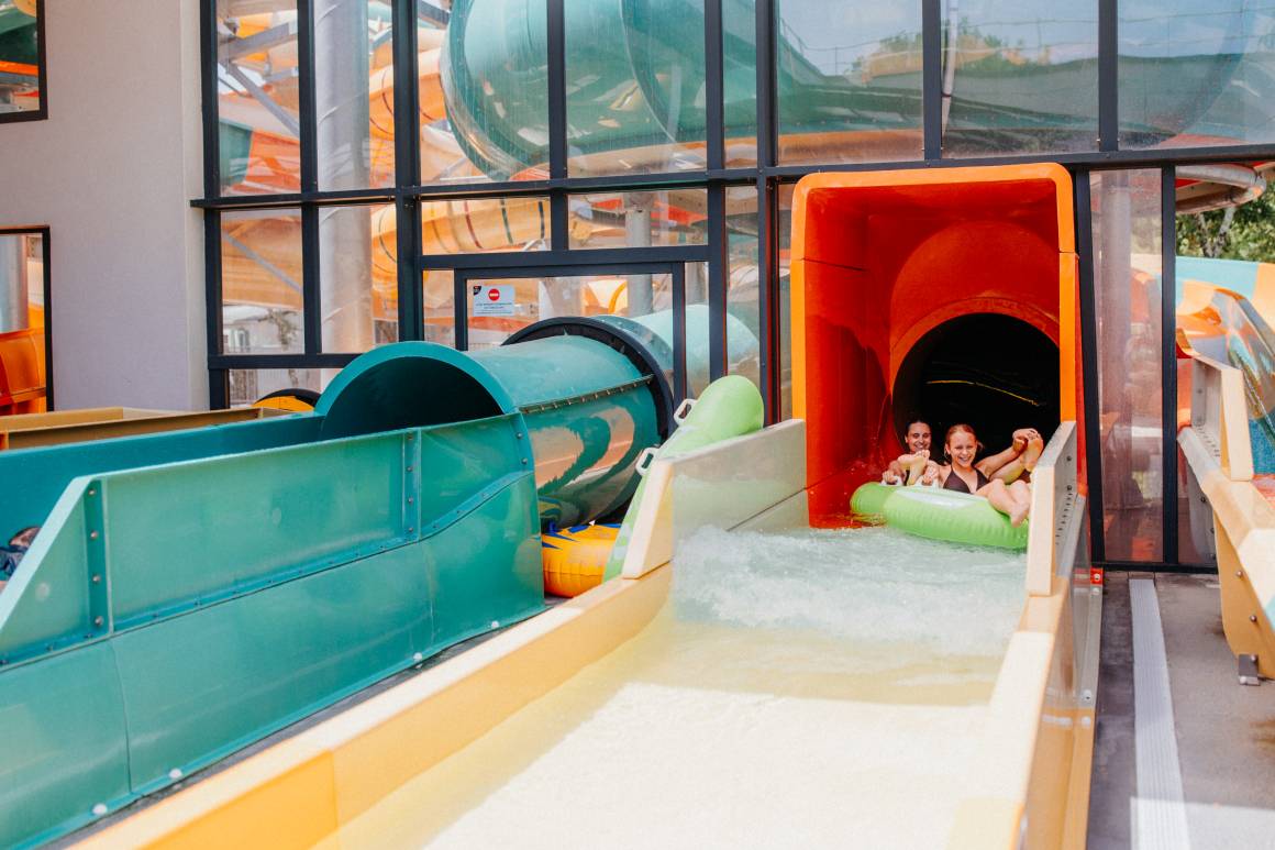 Discover the pool and Aquatic Park at Le Ranc Davaine campsite in Ruoms