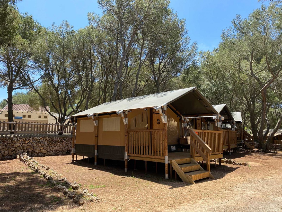 Furnished tent Bini Safari 2/3 people 1 bedroom 1 bathroom 2 flowers ...