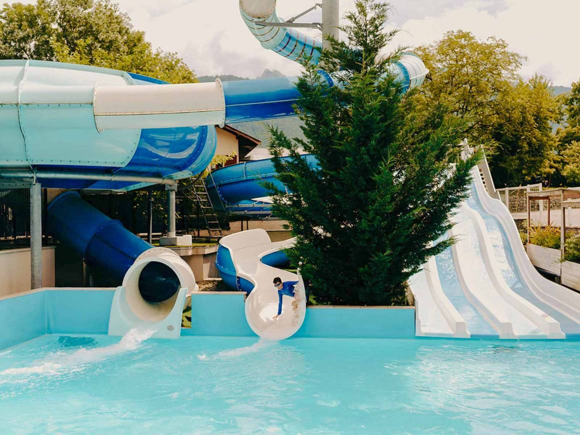 Discover the water parks at Les Fontaines campsite