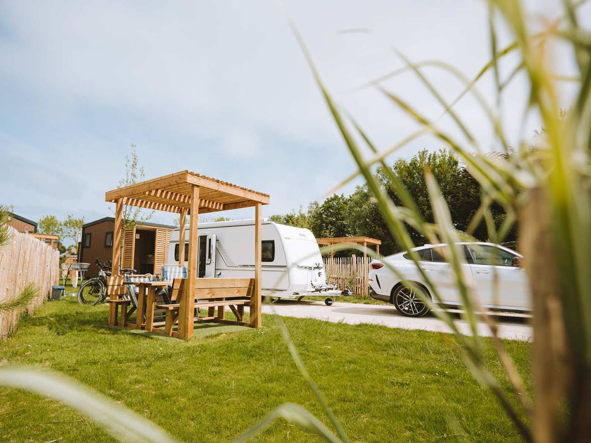 Parcela de camping Premium con aseo privado - Port-en-Bessin-Huppain