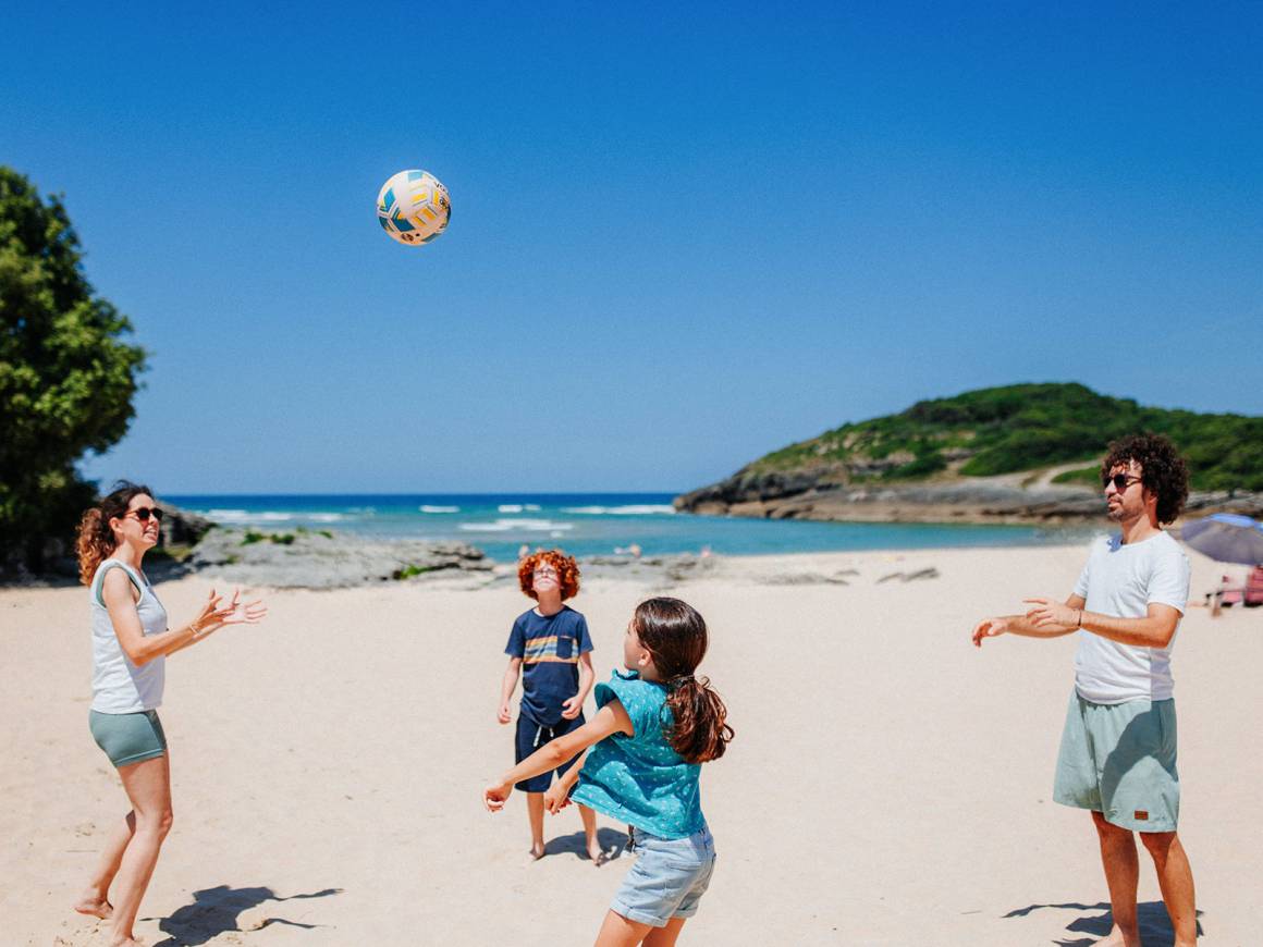 Children and activities at Yelloh! Village Punta Marina
