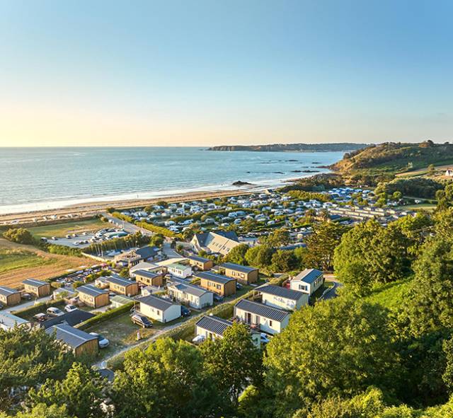 Camping Bretagne Saint Pabu Plage ***** Erquy Côtes-d'Armor | Yelloh ...